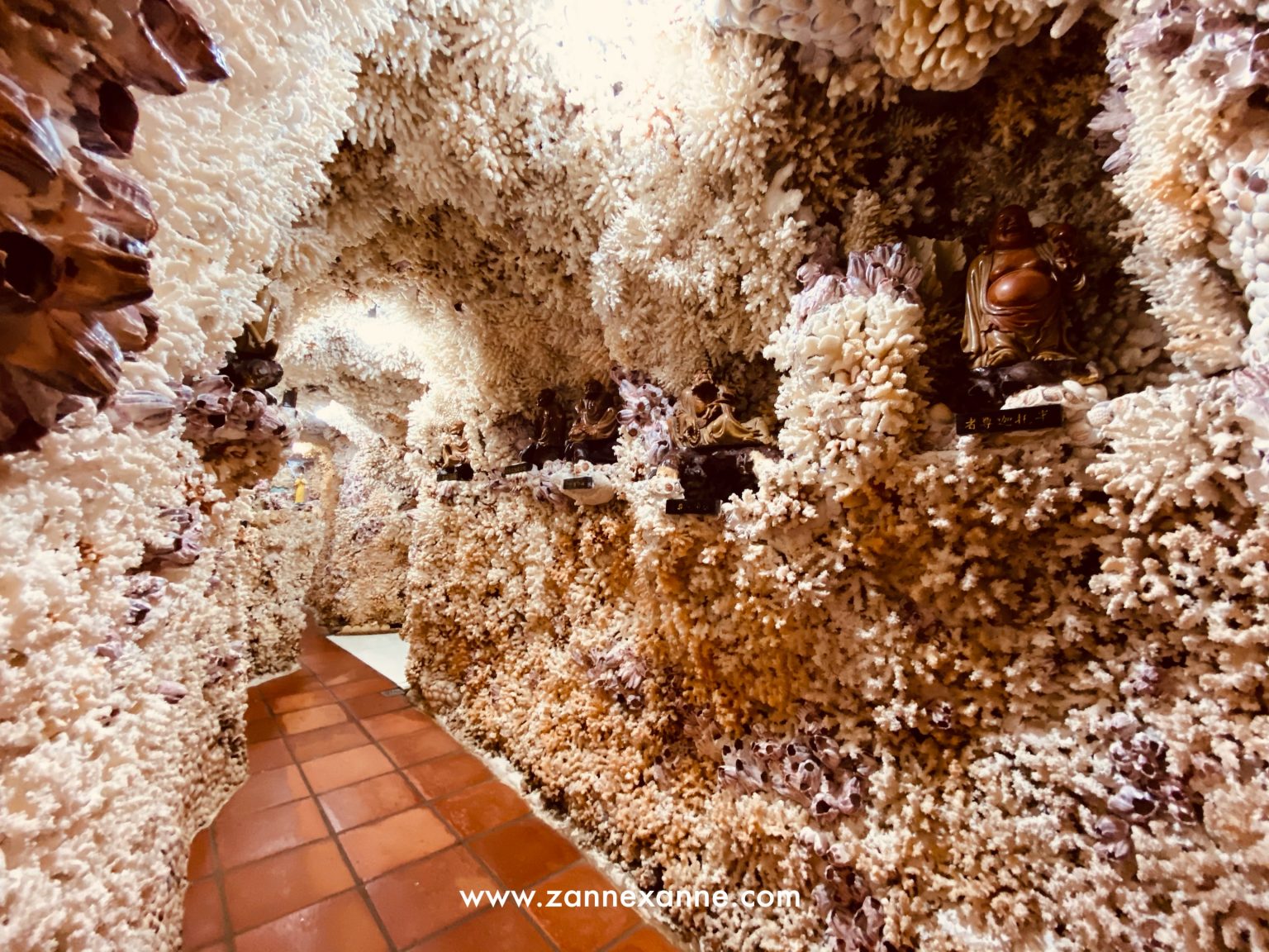 Dingshan Shell Temple | Unique Sea Shell Temple in Taiwan | Zanne Xanne ...