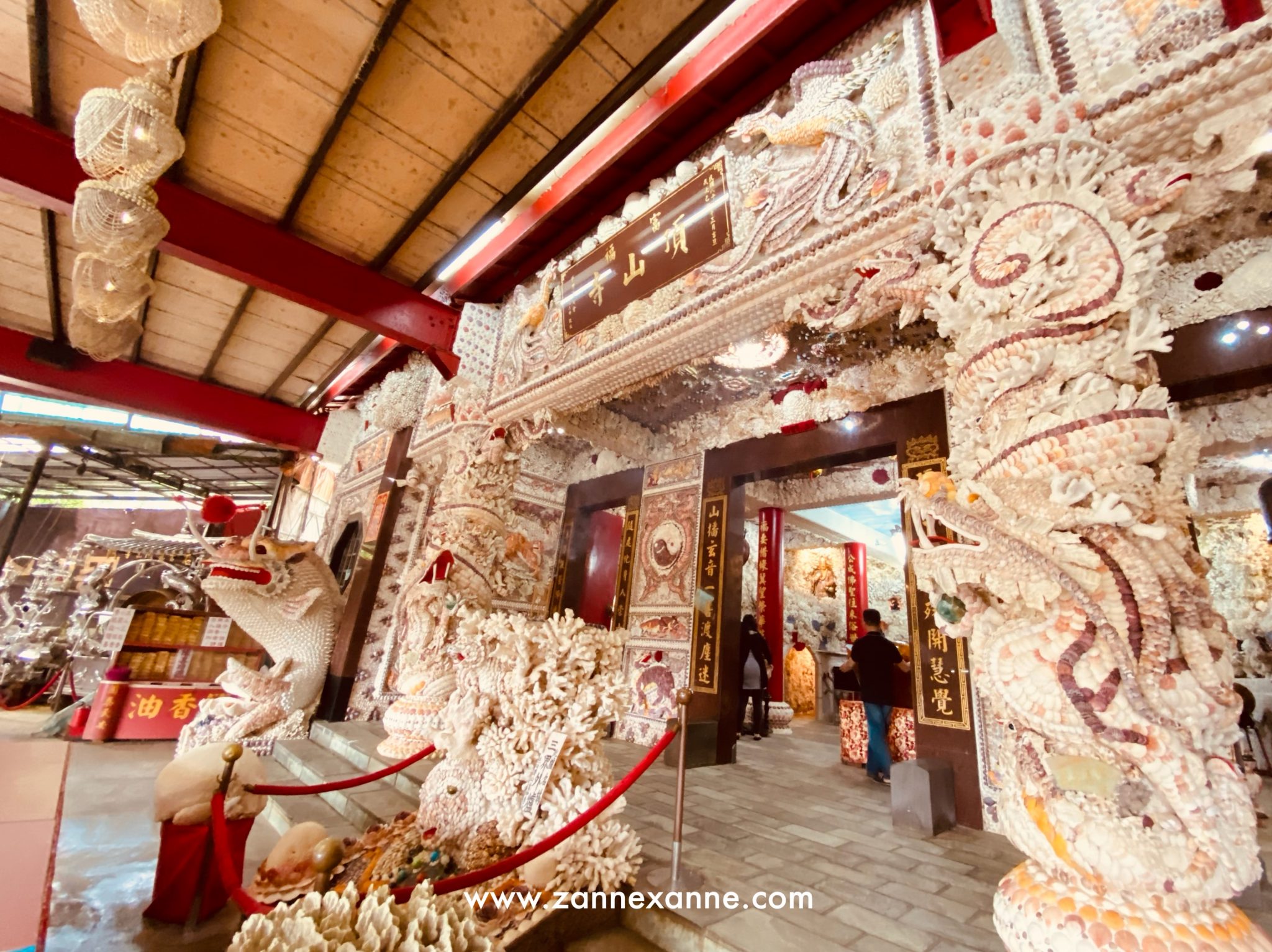 Dingshan Shell Temple | Unique Sea Shell Temple in Taiwan | Zanne Xanne ...
